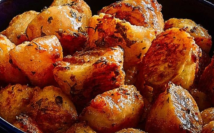 Cartofi La Cuptor Cu Rozmarin Și Parmezan Reteta Gustoasa